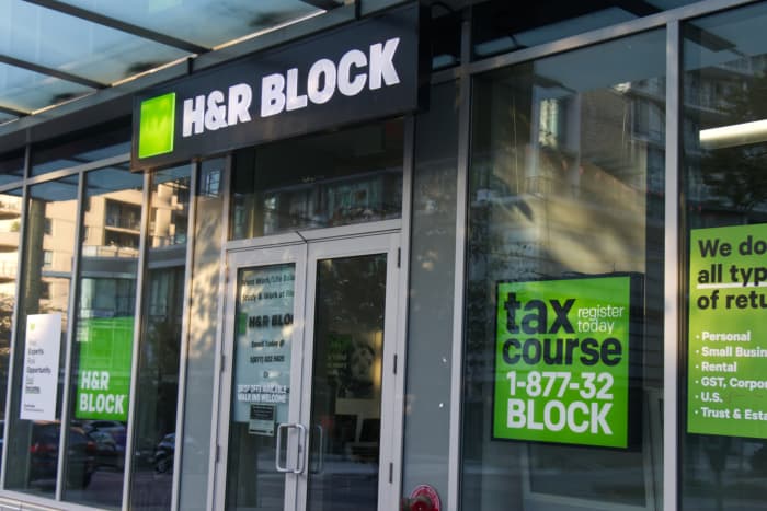 H&R Block stock sinks as earnings show tax season didn't 'return to ...