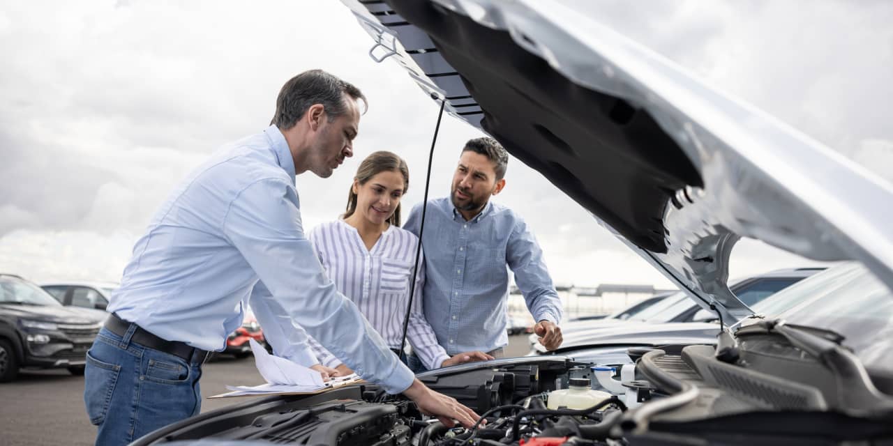 Trading in a car: What to know and how to maximize trade-in value ...