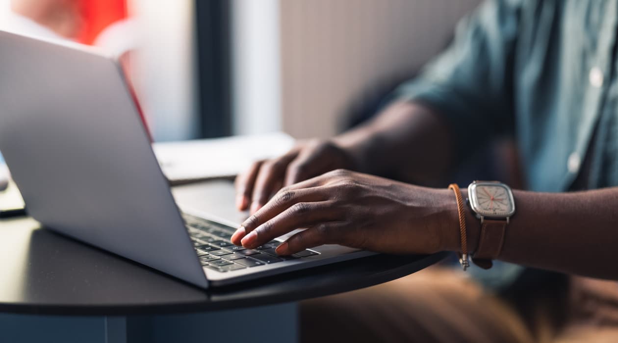 Earn 8% on up to $15K — and 9 more of the best APY checking accounts in ...