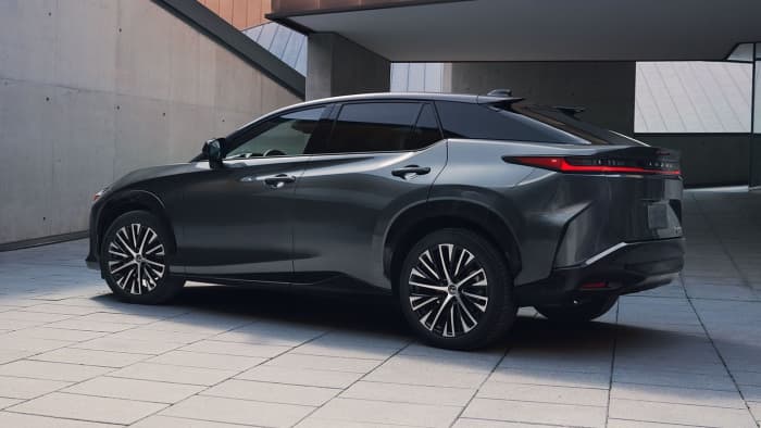 Lexus suv ev store