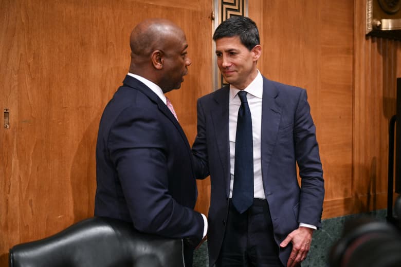 Senate committee to vote this morning on confirming Warsh - MarketWatch