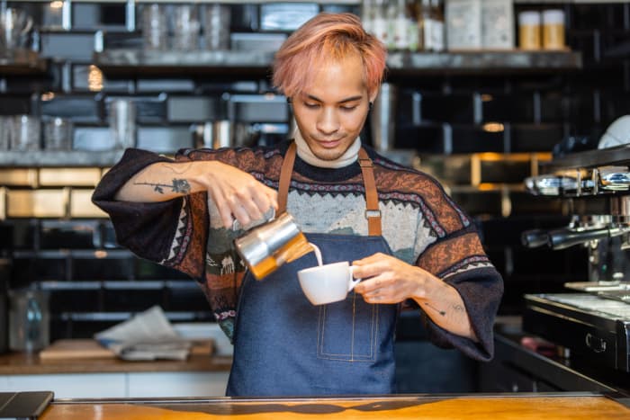 Is it OK for restaurants to add a 20% tip? Shouldn’t tipping be ...