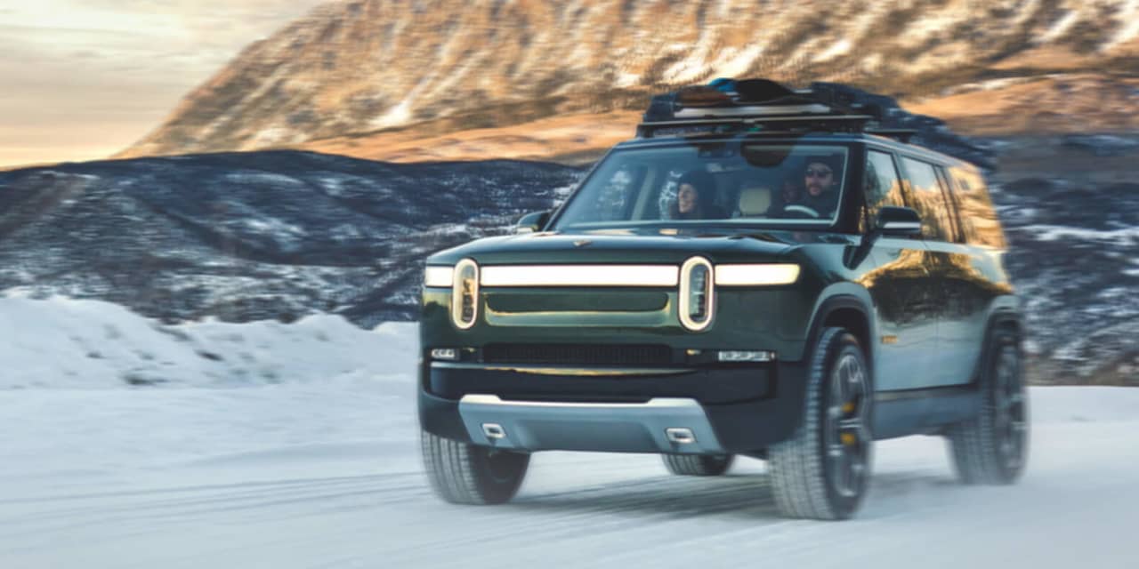 The 2023 Rivian R1S is a rare combination of a large electric SUV with ...