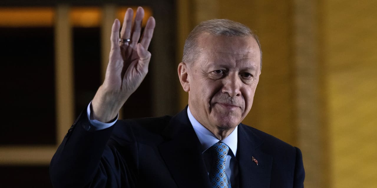 Turkish lira descent has further to run as dollar hits record, Morgan ...