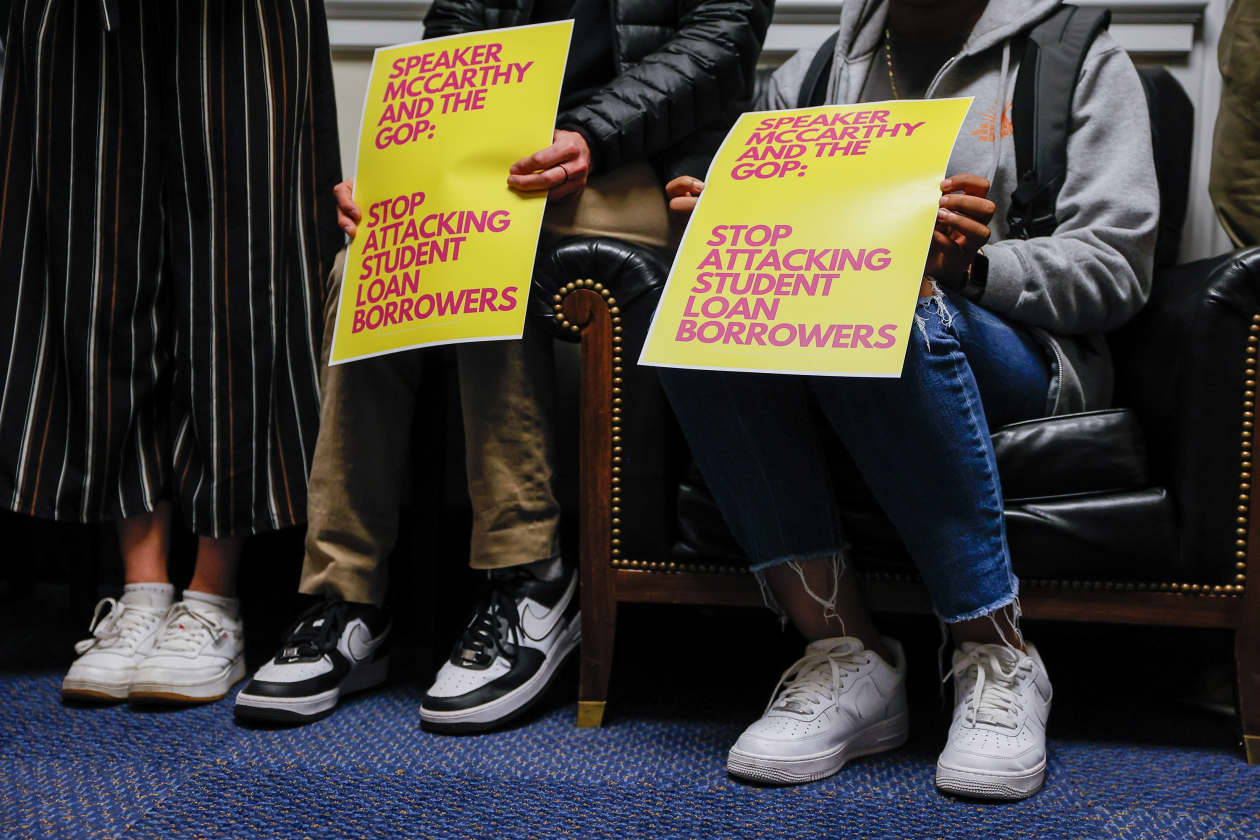With debt-ceiling deal, student-loan borrowers will start resuming ...