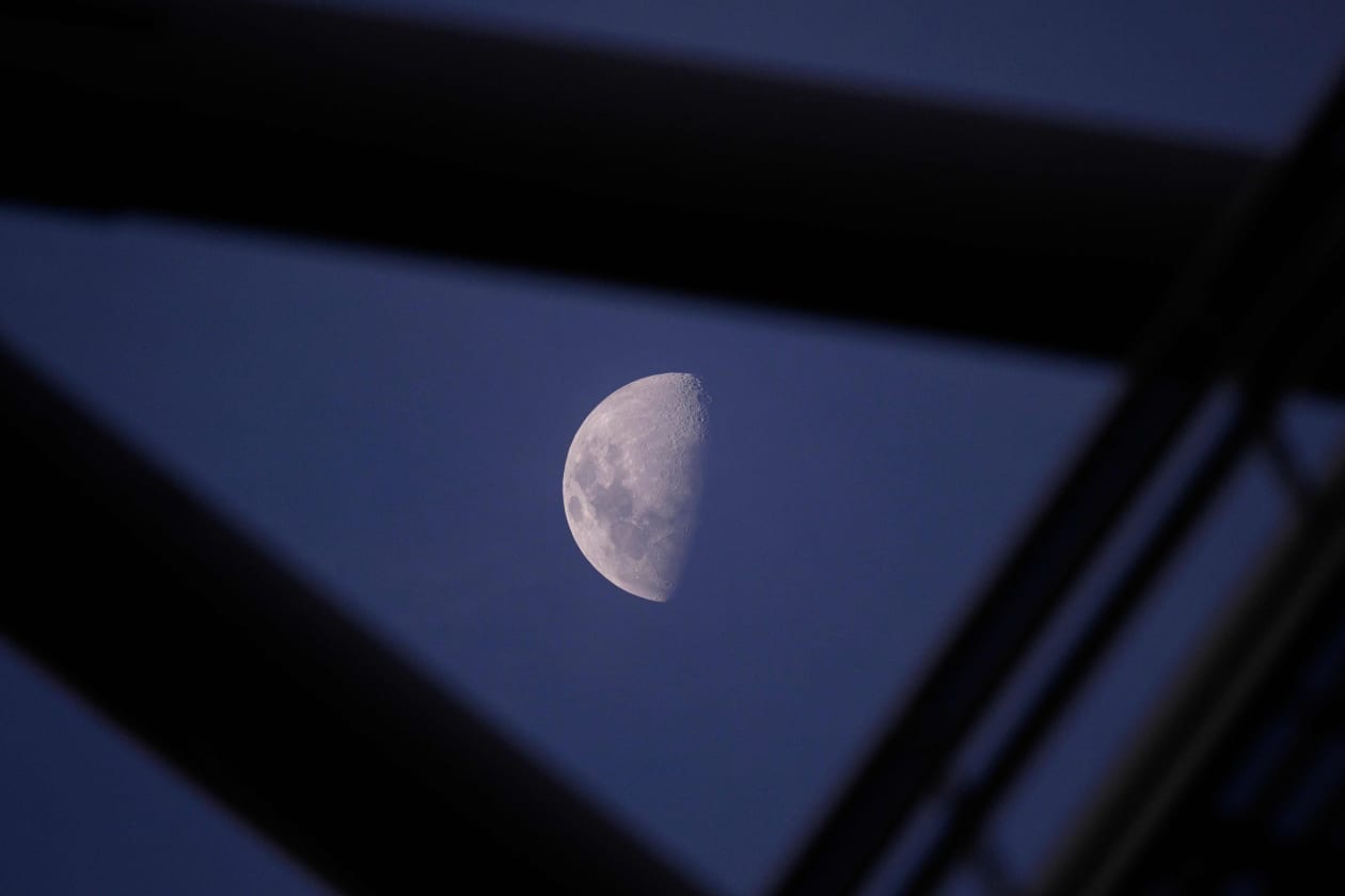 As major tech stocks head for the moon, investors drain $77.5 billion ...