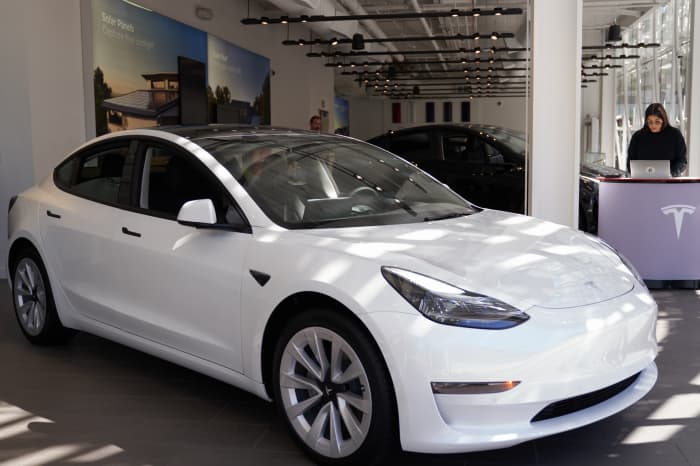 Tesla Model 3s now qualify for $7,500 in federal tax credits - MarketWatch