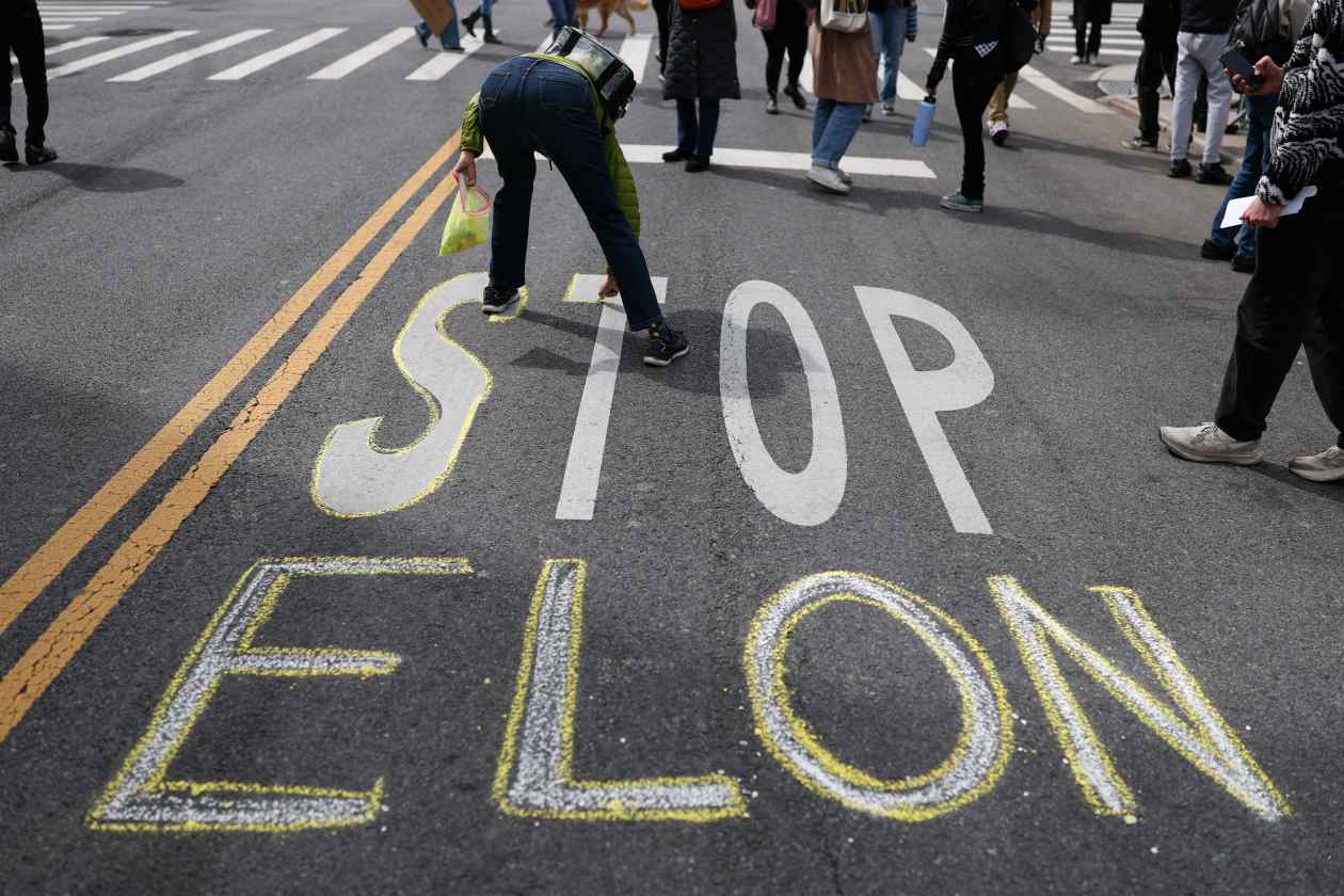 Here’s how much Elon Musk has lost as Tesla protests spread from Wall ...