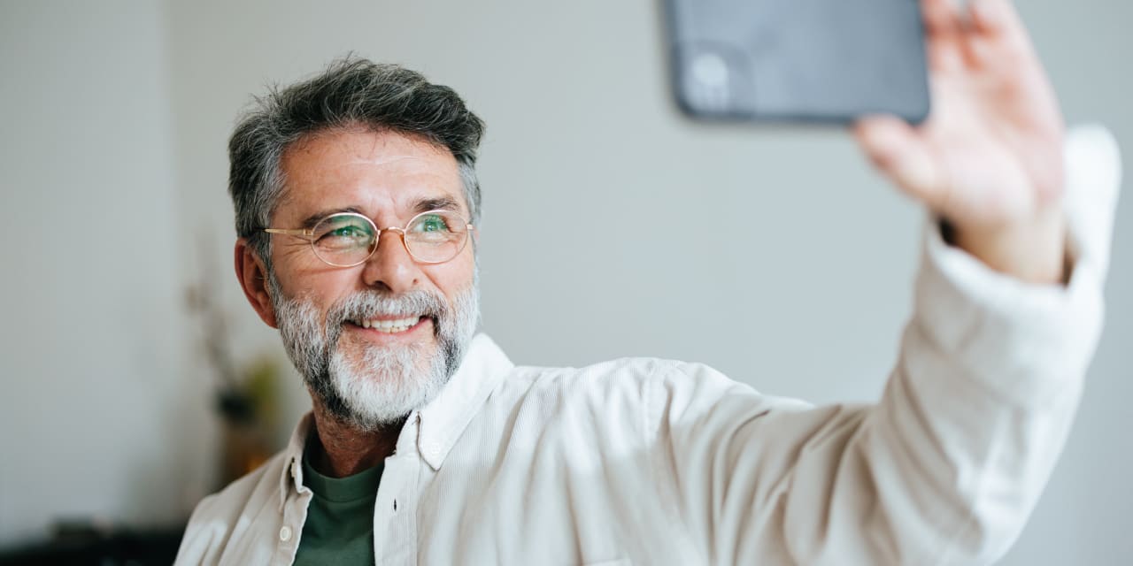 9 tips for creating a successful dating profile - MarketWatch