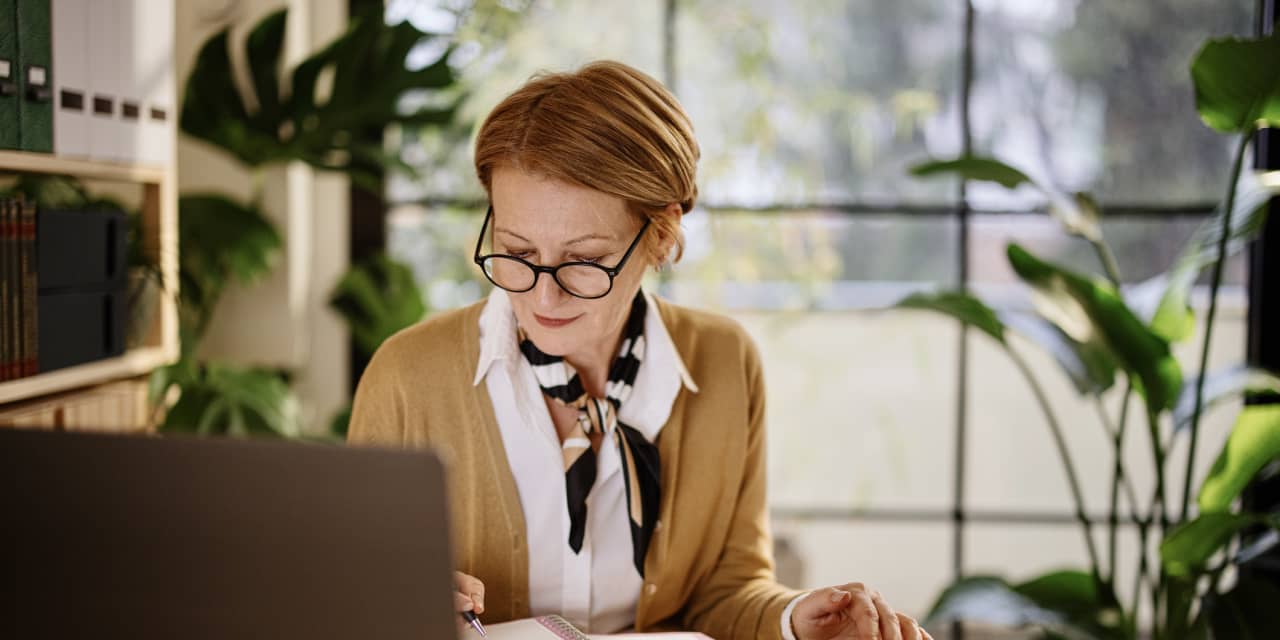 The IRS just set 401(k) limits for 2025 — here’s how much you can save ...