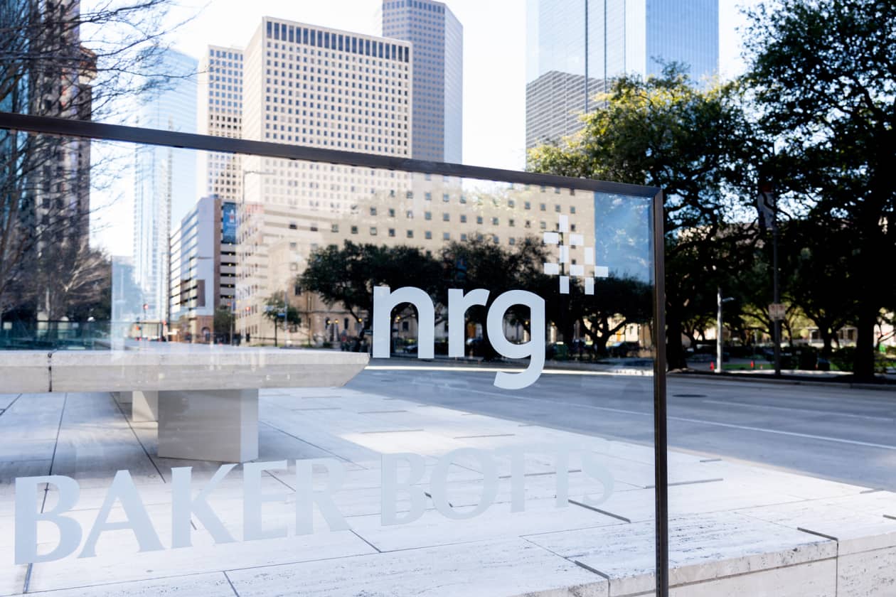 AI’s power demands spark new joint GE Vernova–NRG electricity plant ...