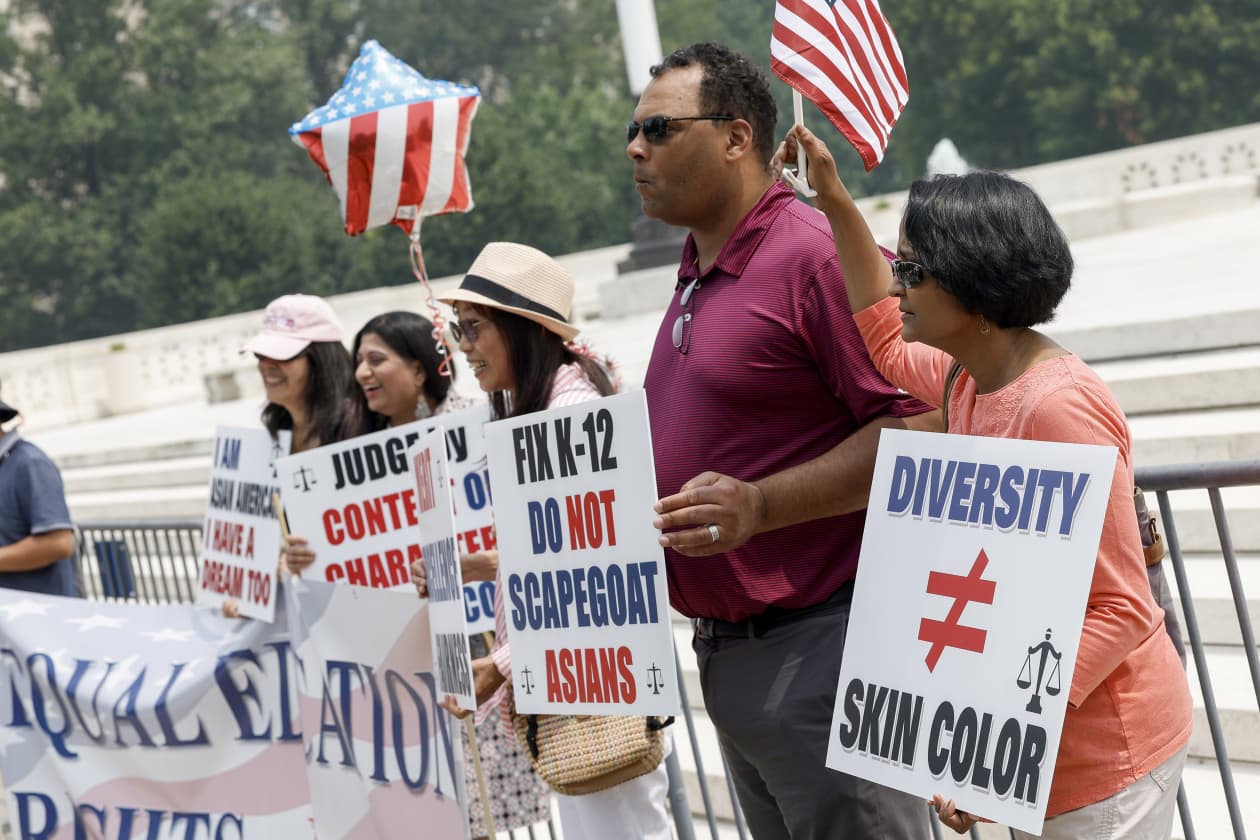 Majority of Americans approve of the Supreme Court decision ending ...