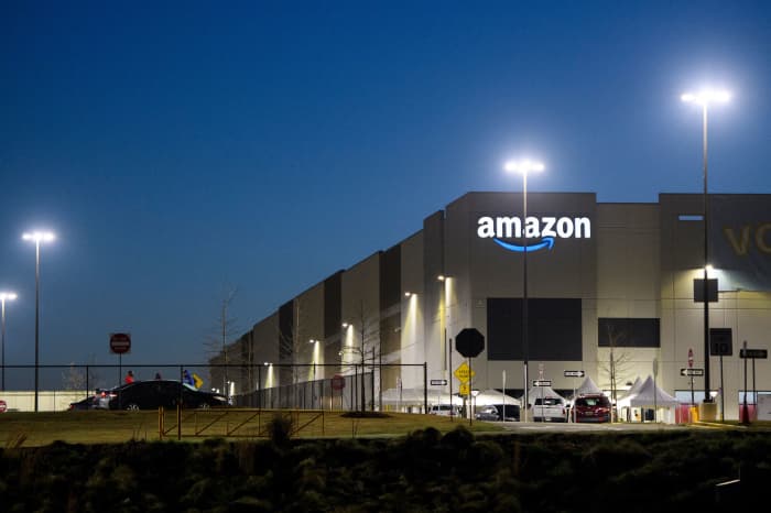Amazon manager who stole $10 million from the company sentenced to 16 ... Amazon manager who stole $10 million from the company sentenced to 16 ...