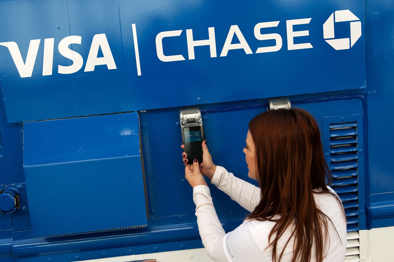 JPMorgan launches new product to connect marketers with its cardmembers ...