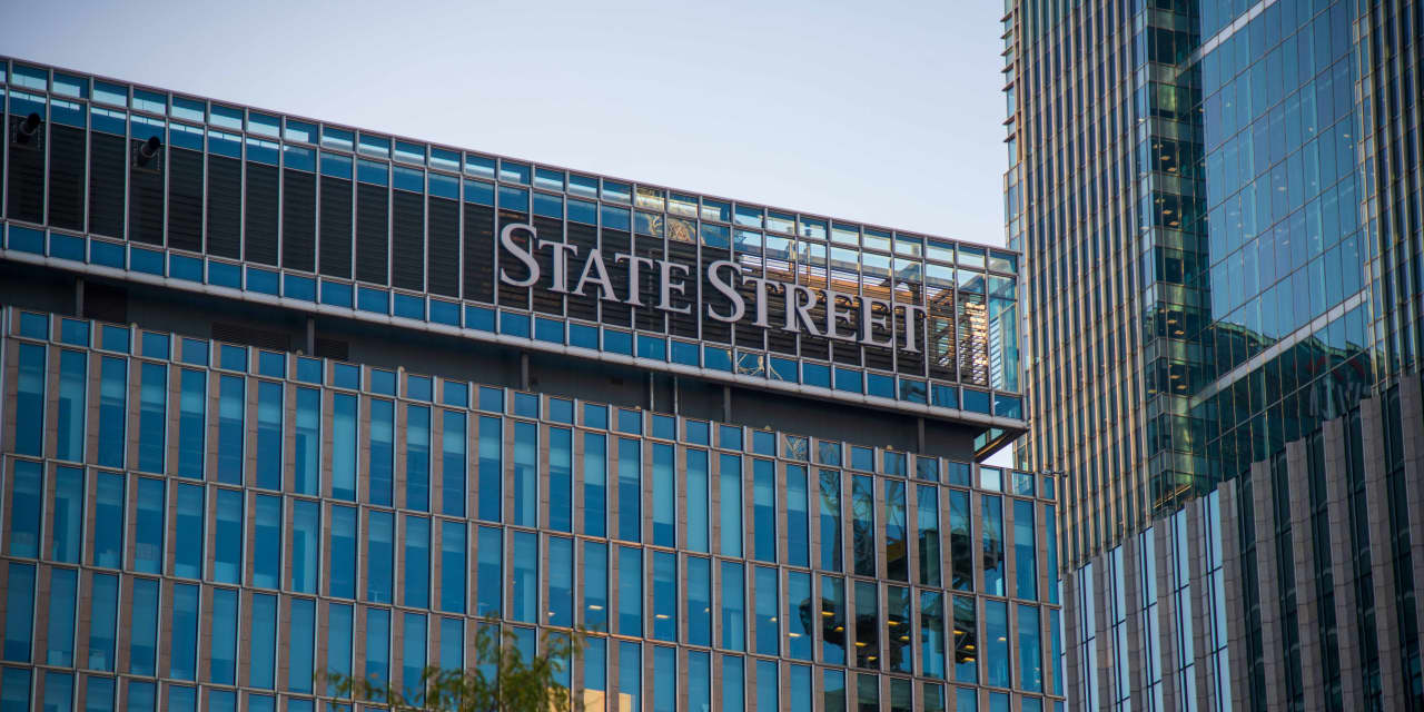 State Street’s stock loses ground on analyst downgrades from UBS, J.P ...