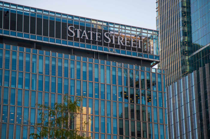 State Street's stock loses ground on analyst downgrades from UBS, J.P ...