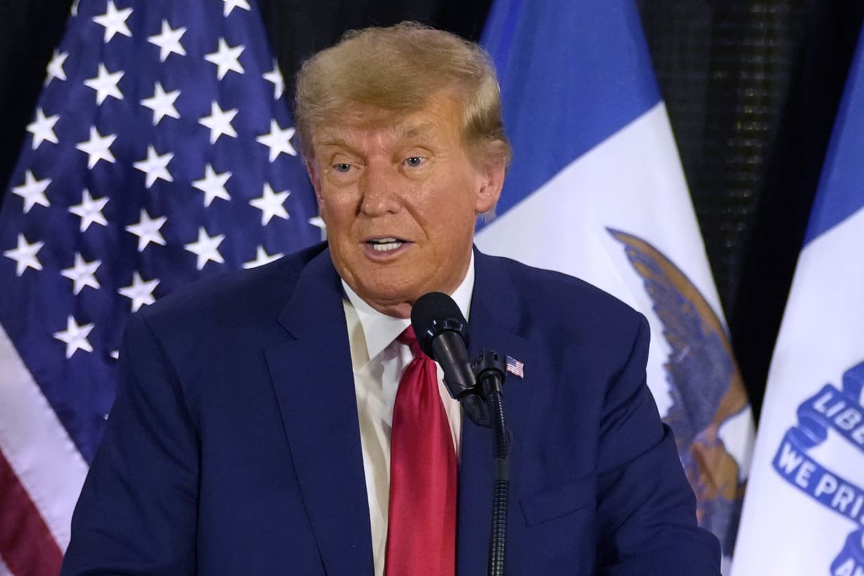 Trump jokes about his legal woes on campaign trail in Iowa: ‘Now I’m ...