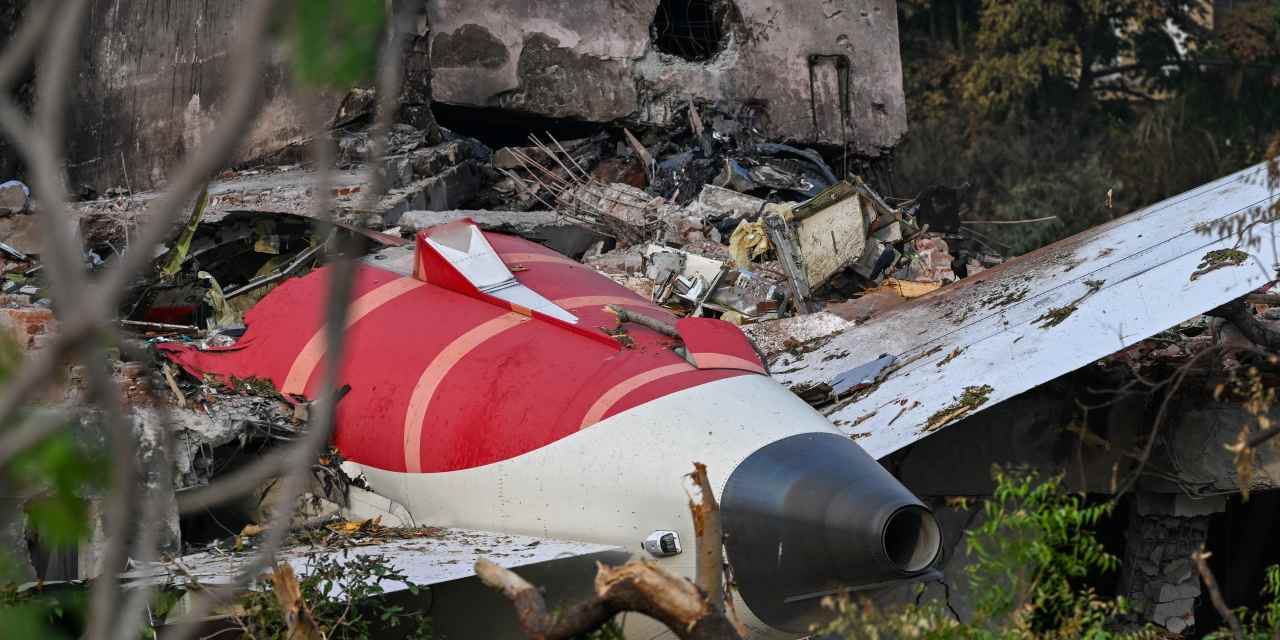 The Boeing rally continues. Air India crash probe focuses less on plane ...