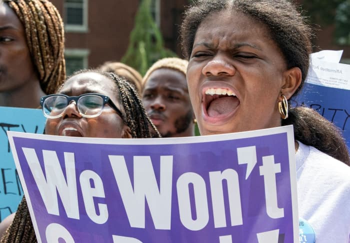 Government and college officials craft admissions plan after ...