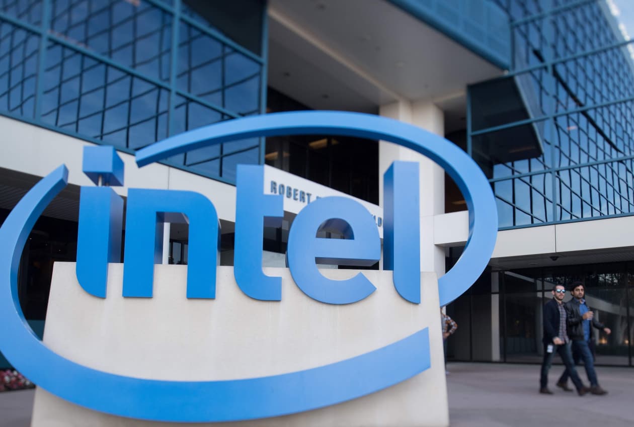 Intel offers a ‘breath of fresh air,’ but Wall Street still has ...
