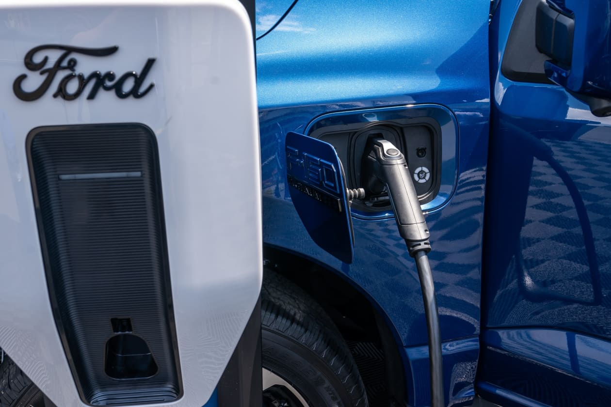 Ford’s bonds join the stock in coming under pressure after company ...