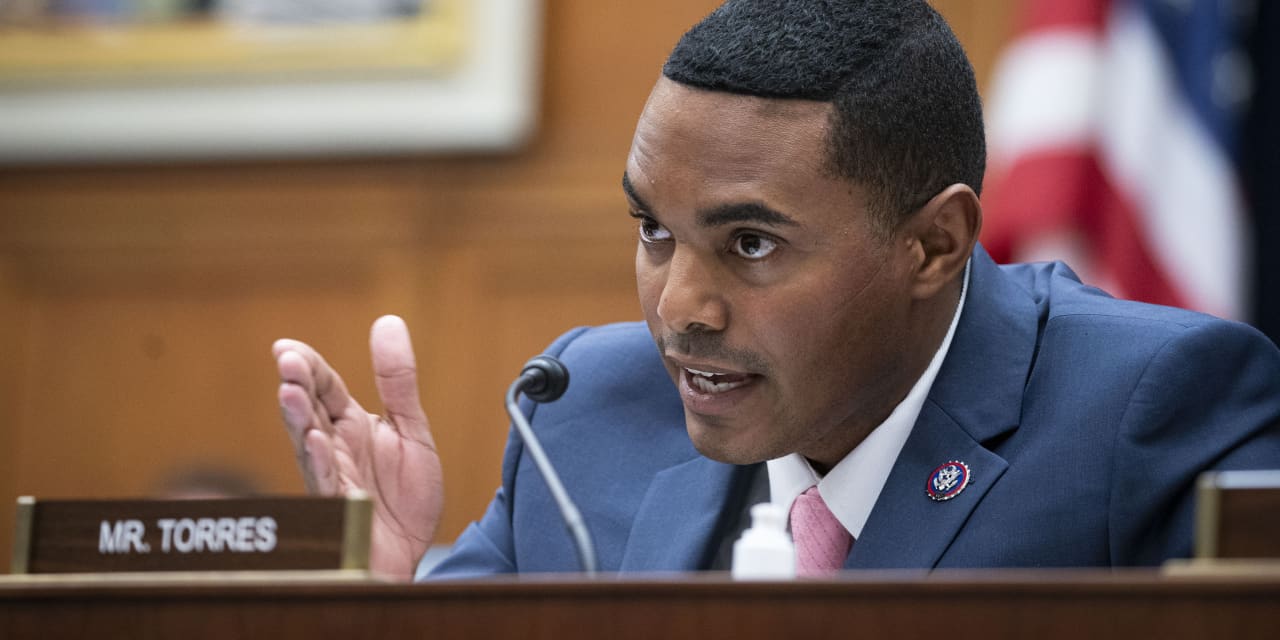 Dems give Fed ‘veto power’ over crypto bills, Rep. Torres says ...
