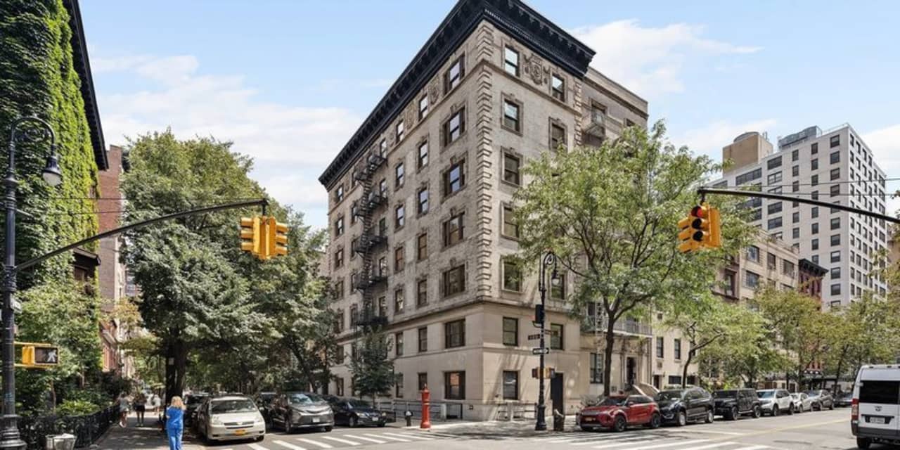 WeWork founder Adam Neumann discounts his NYC triplex to $32 million ...