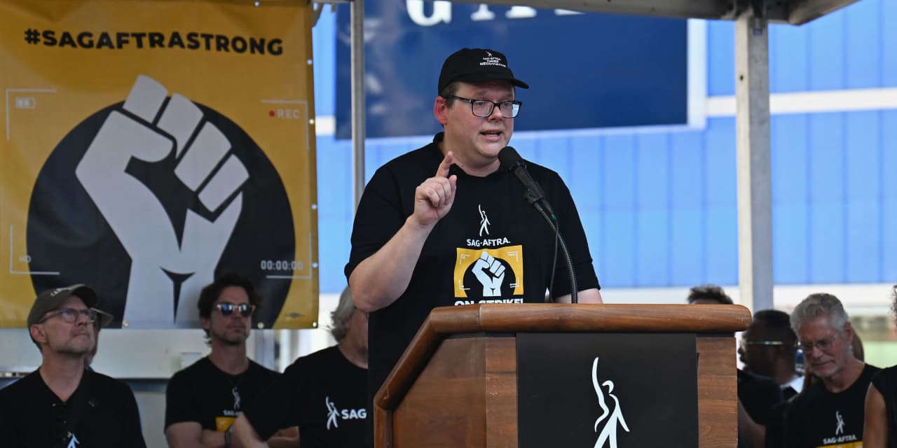 As Hollywood strikes continue, unions call out excessive CEO pay: ‘We ...