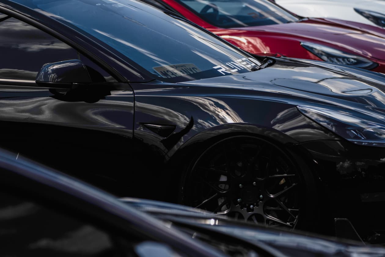 Tesla launches cheaper, shorter-range Model X, Model S EVs - MarketWatch