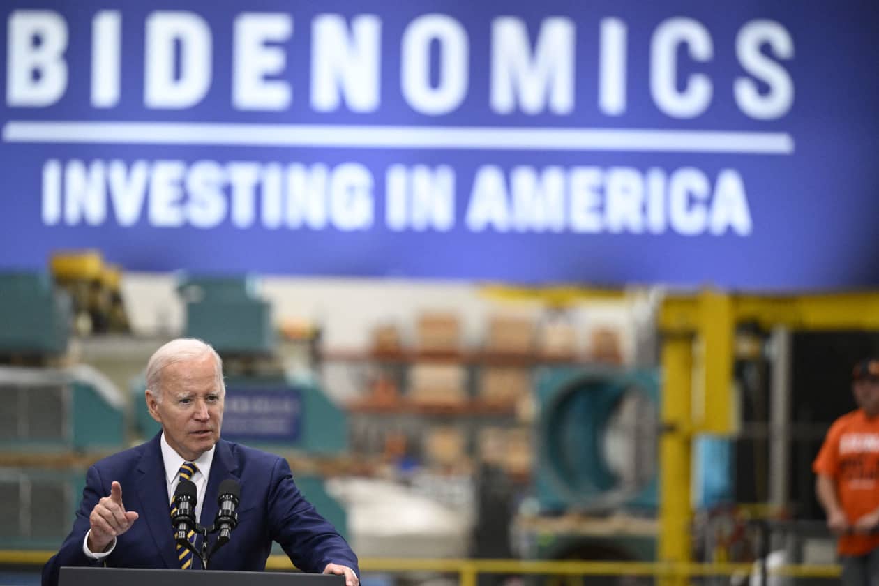 Opinion: Workers didn’t buy into Bidenomics. Here’s what the Democrats ...