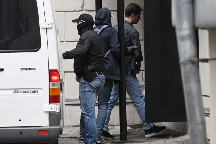 Russian Court Extends Pretrial Detention Of Wall Street Journal