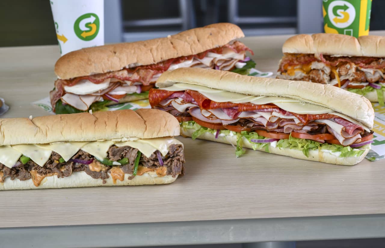 Subway footlong price store