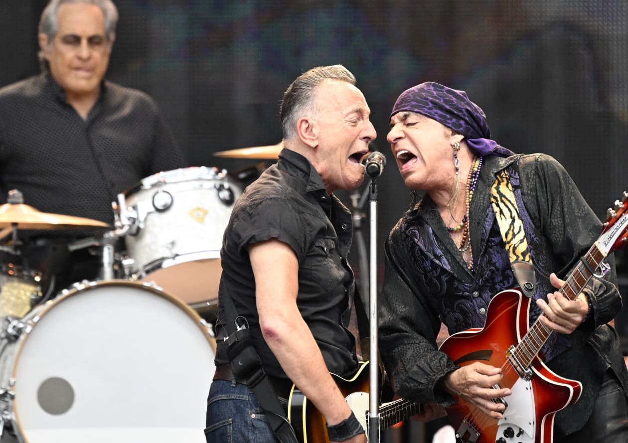 Bruce Springsteen postpones September tour dates, citing illness ...