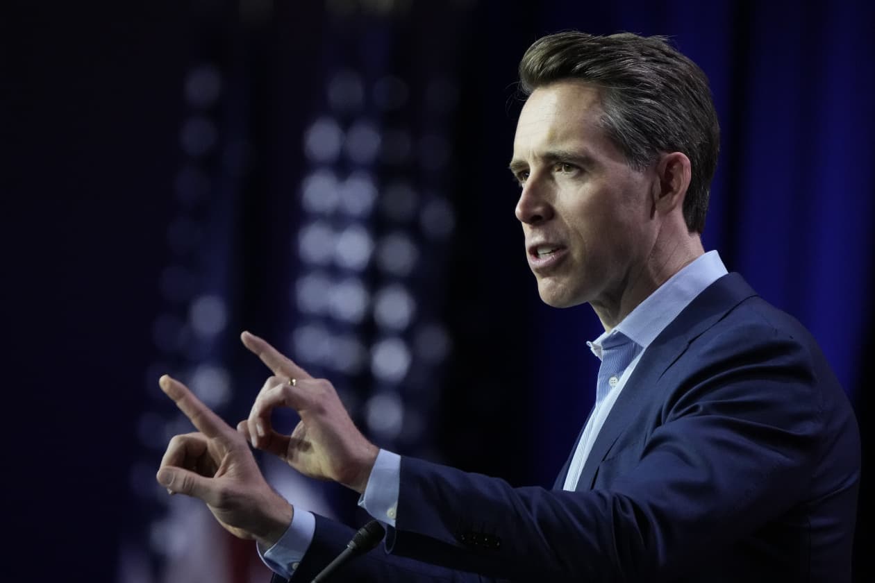 A Republican senator wants to limit credit-card APRs to 18%, but these ...