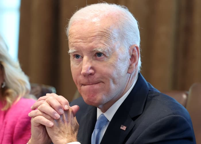 Biden Brushes Off Impeachment Inquiry Says Gop Wants To Shut Down