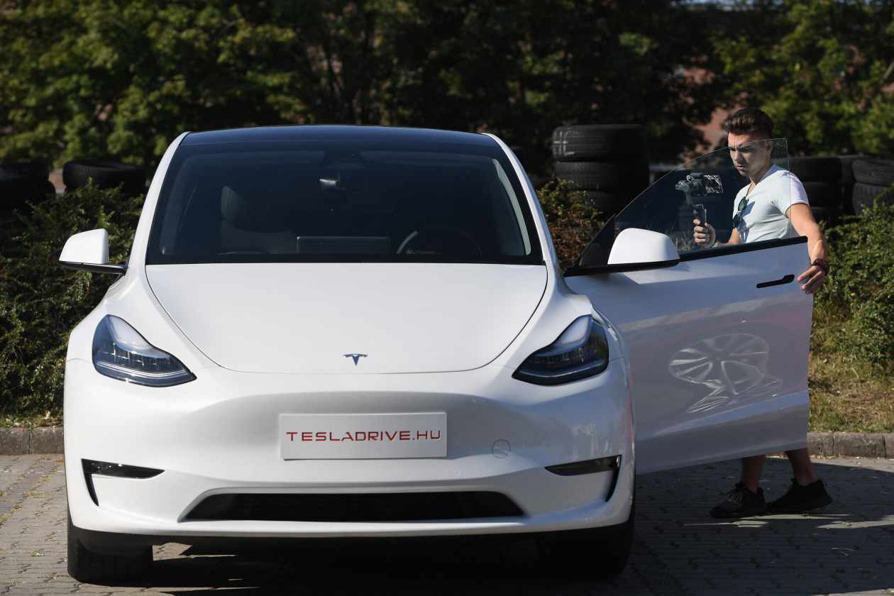 Even a Tesla Model Y safety probe can’t stop the stock’s rally ...