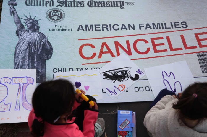 Experts on pandemic response: record-low poverty was fleeting, PPP was a ‘waste’ - MarketWatch