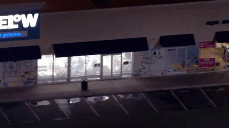 Apple, Lululemon, Footlocker stores targeted by masked teen looters in ...