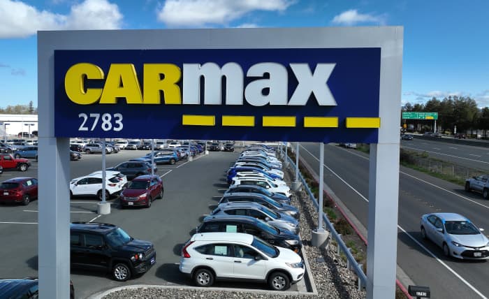 CarMax's stock slides 9% after earnings reflect pressures on used car ...