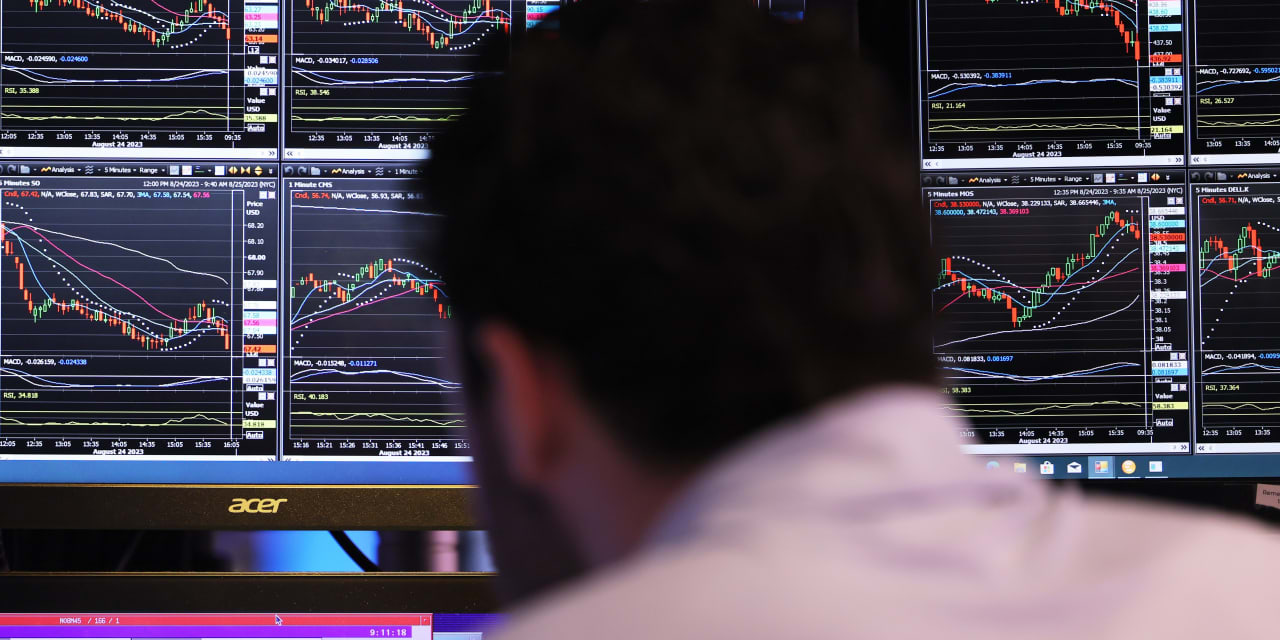 Bank stocks outpace broad market into the red as higher bond yields ...