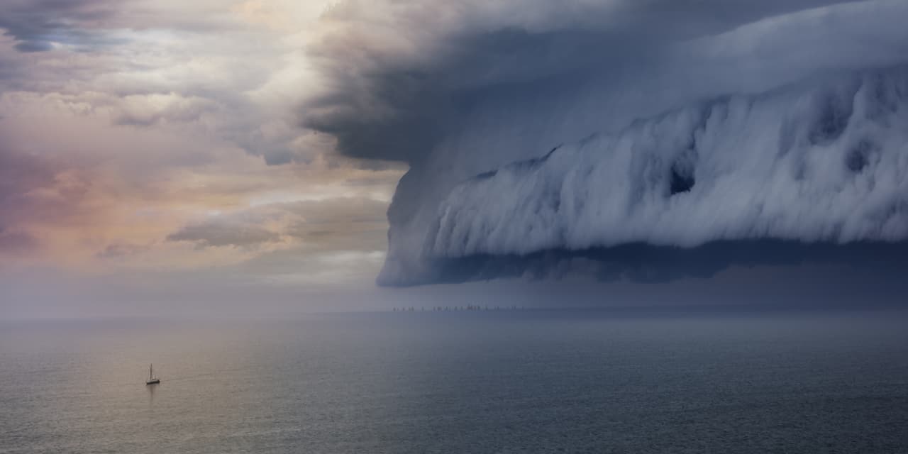 As storm clouds gather over bond market, watch this level on the S&P ...