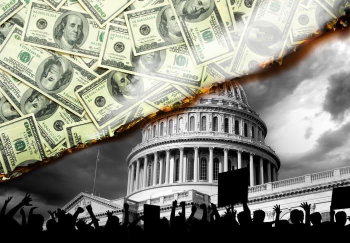 Wall Street worries U.S. could lose last AAA rating as political chaos ...