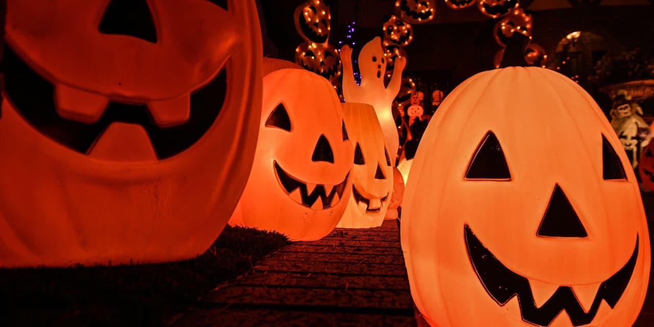 These money and investing tips can make the market’s ‘spooky season ...