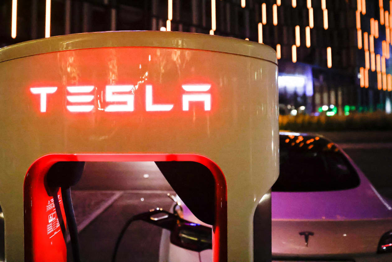 Is Tesla starting to look like just any old carmaker? - MarketWatch