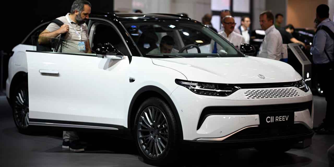 Stellantis in final talks to buy 20% stake in Chinese EV maker ...