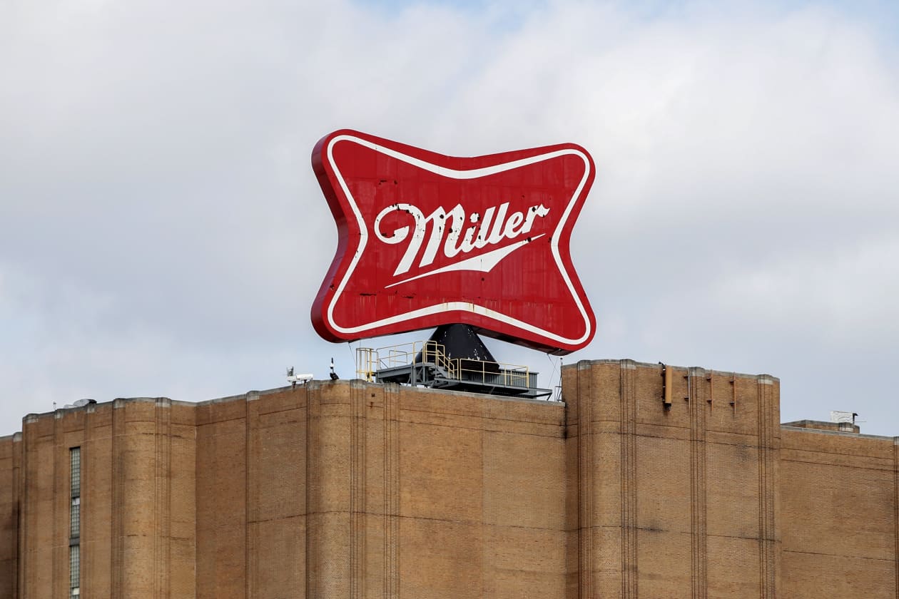 Molson Coors continues to benefit from the Bud Light boycott - MarketWatch