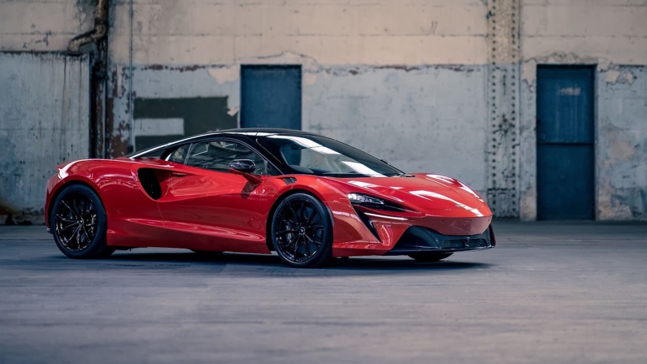 Mansion Driveway Hypercar Luxurylaunches