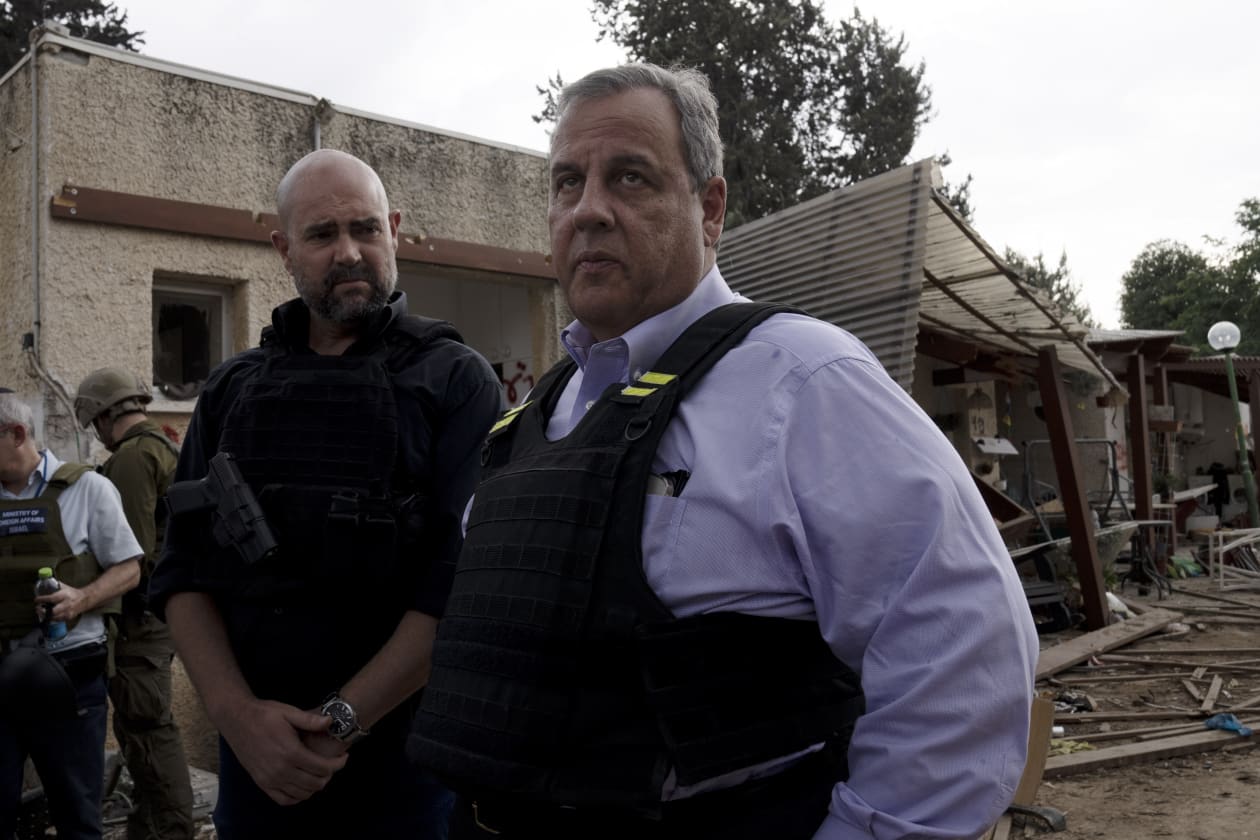 Chris Christie visits Israel, says the U.S. must show solidarity in war ...