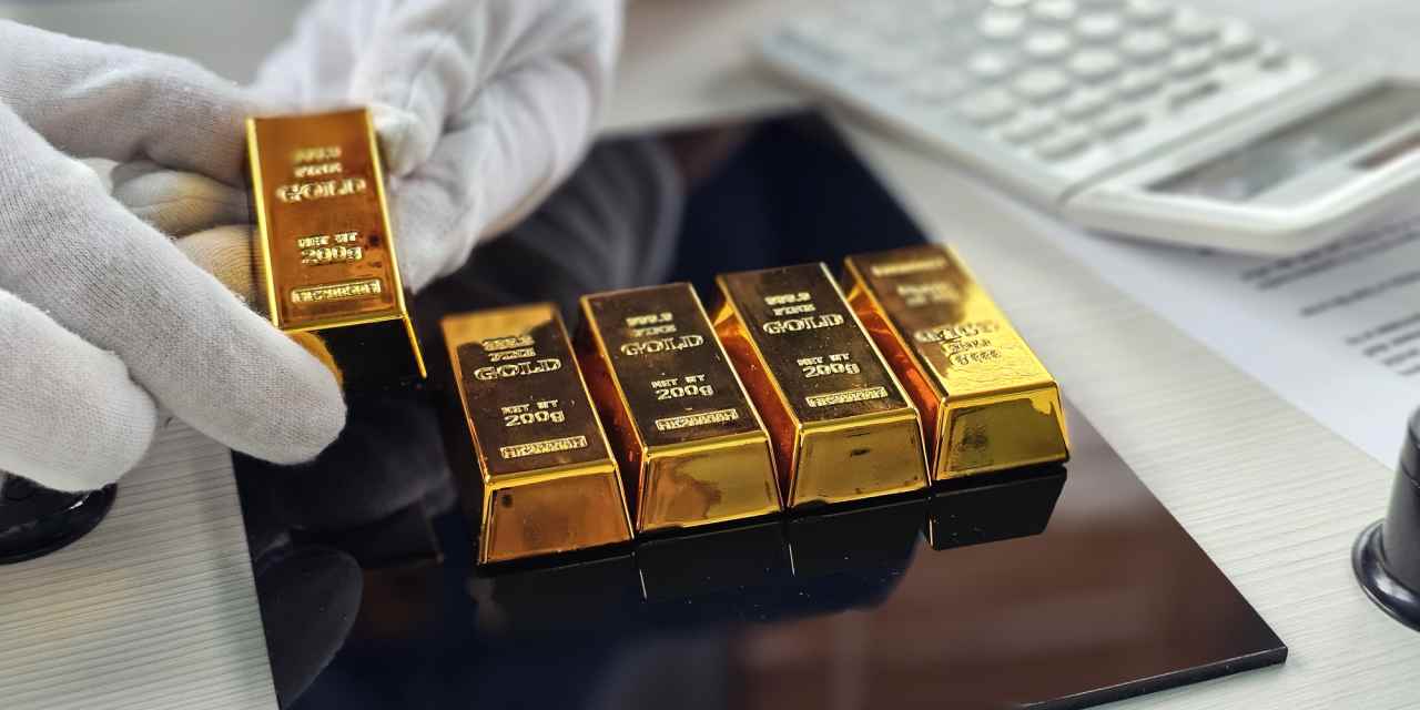 ‘More advisers coming out of the shadows on gold.’ 8 pros — including ...