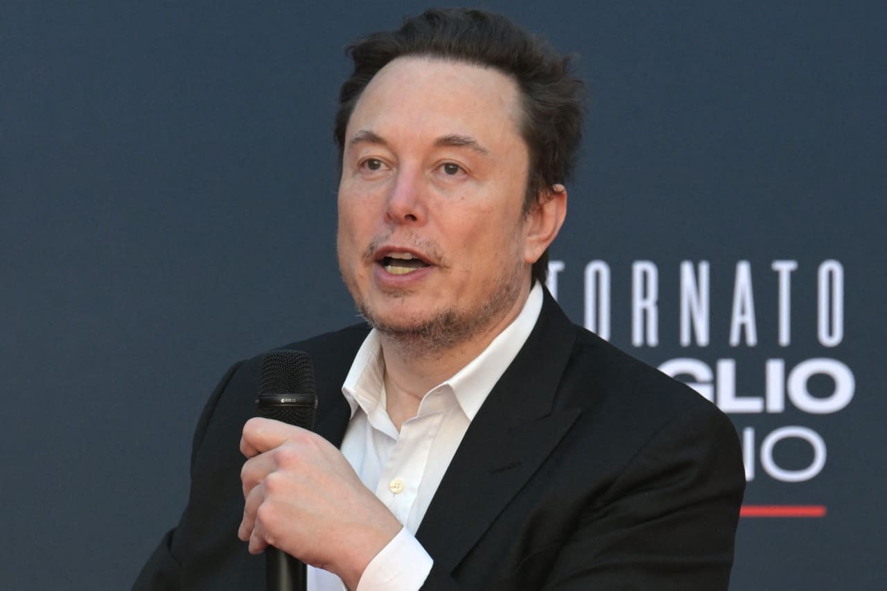 Elon Musk tells Cathie Wood he wants to create a 'giant brain' and ... Elon Musk tells Cathie Wood he wants to create a 'giant brain' and ...